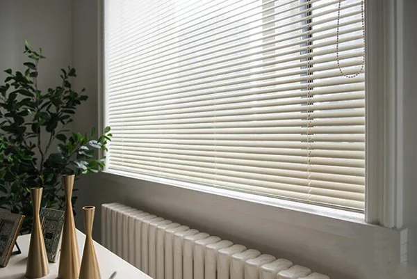 Do you know the advantages of hollow shutter glass-FM ZhuYe