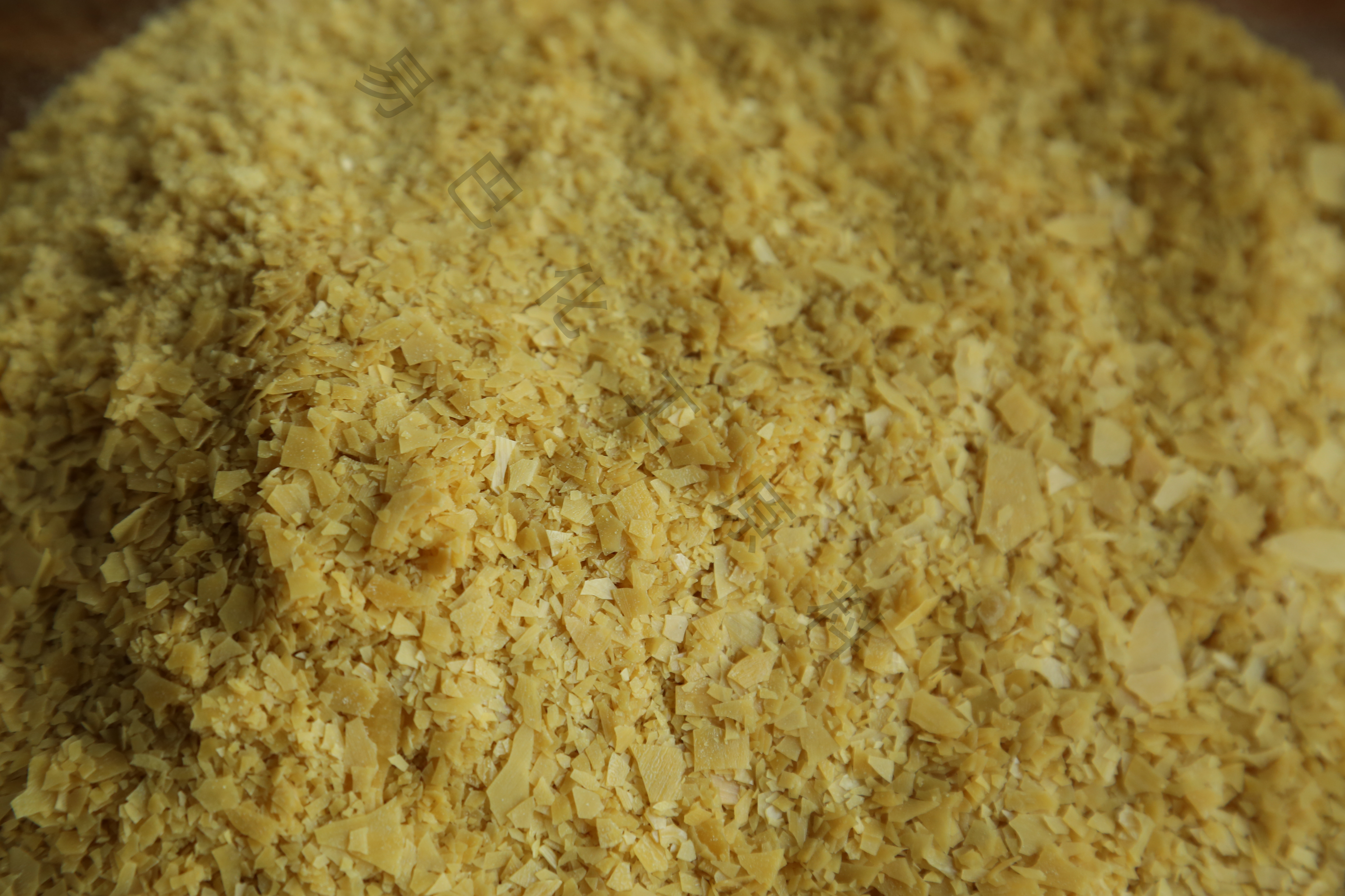 巴西棕榈蜡：天然瑰宝，点亮生活的每一刻_上海易巴化工原料有限公司