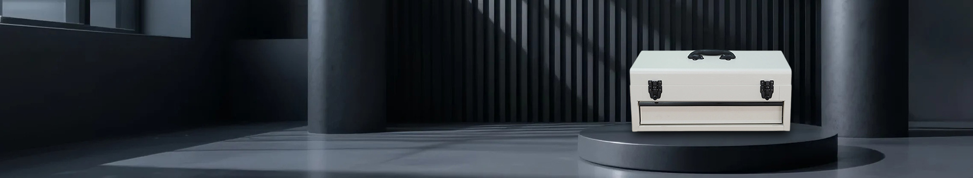 20-inch Portable Tool Box with Tray - 820025