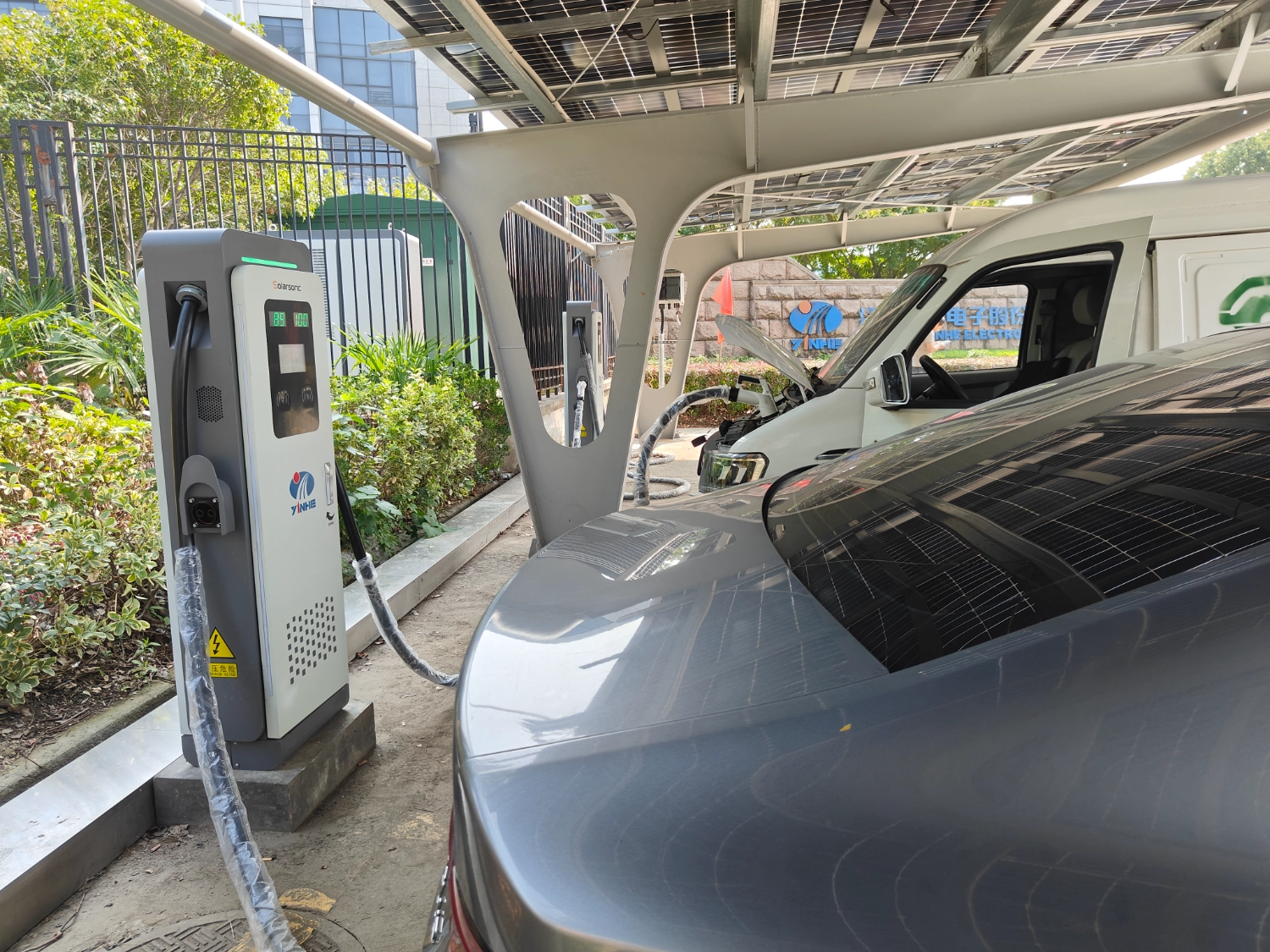 Fully Operational 522kWh Solar + 480kW Ultra-Fast Charging Station by GXY Energy