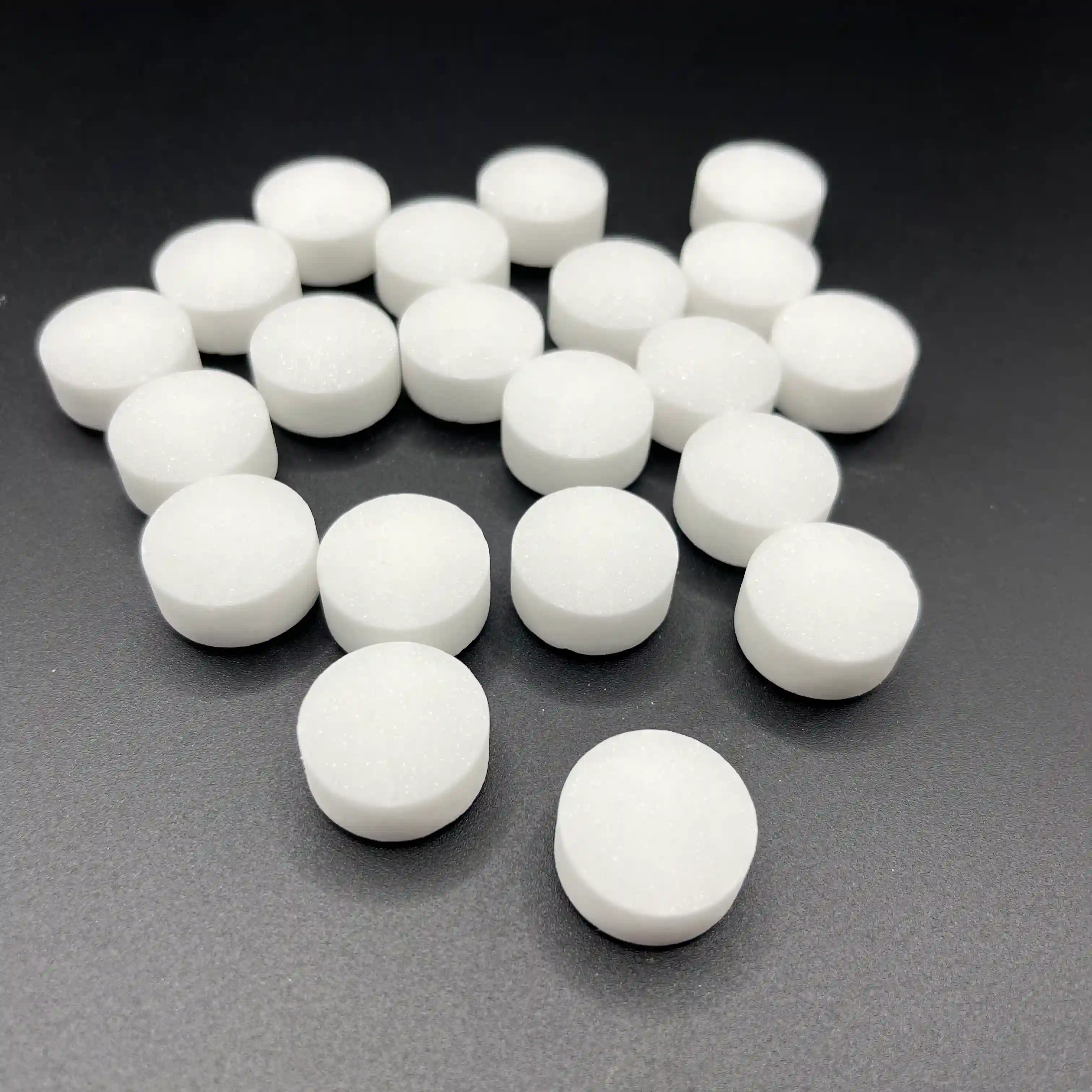 White Camphor & Naphthalene Balls | Xuesong Manufacturer China