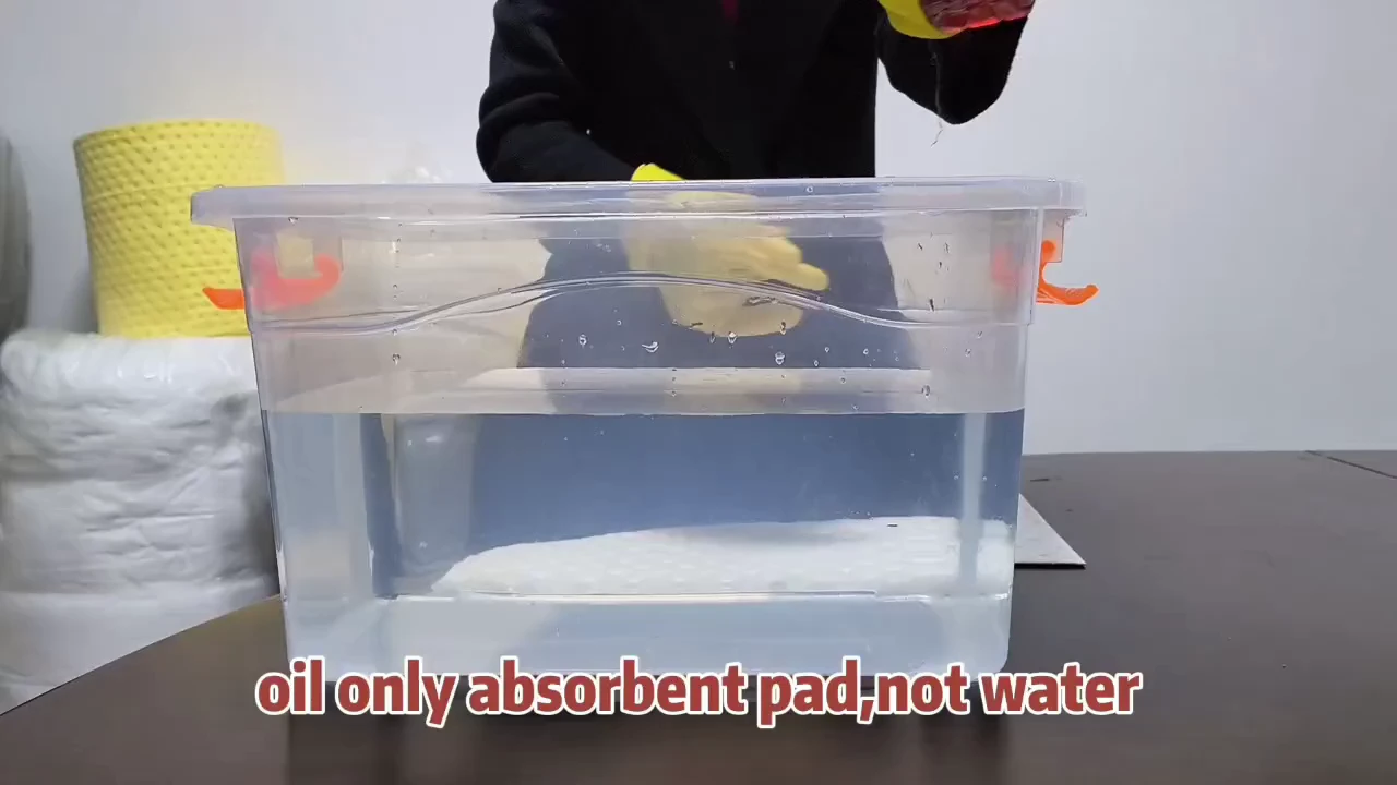 Oil absorbent pads-Suzhou HealthRun Newmaterial Technology Co., Ltd.