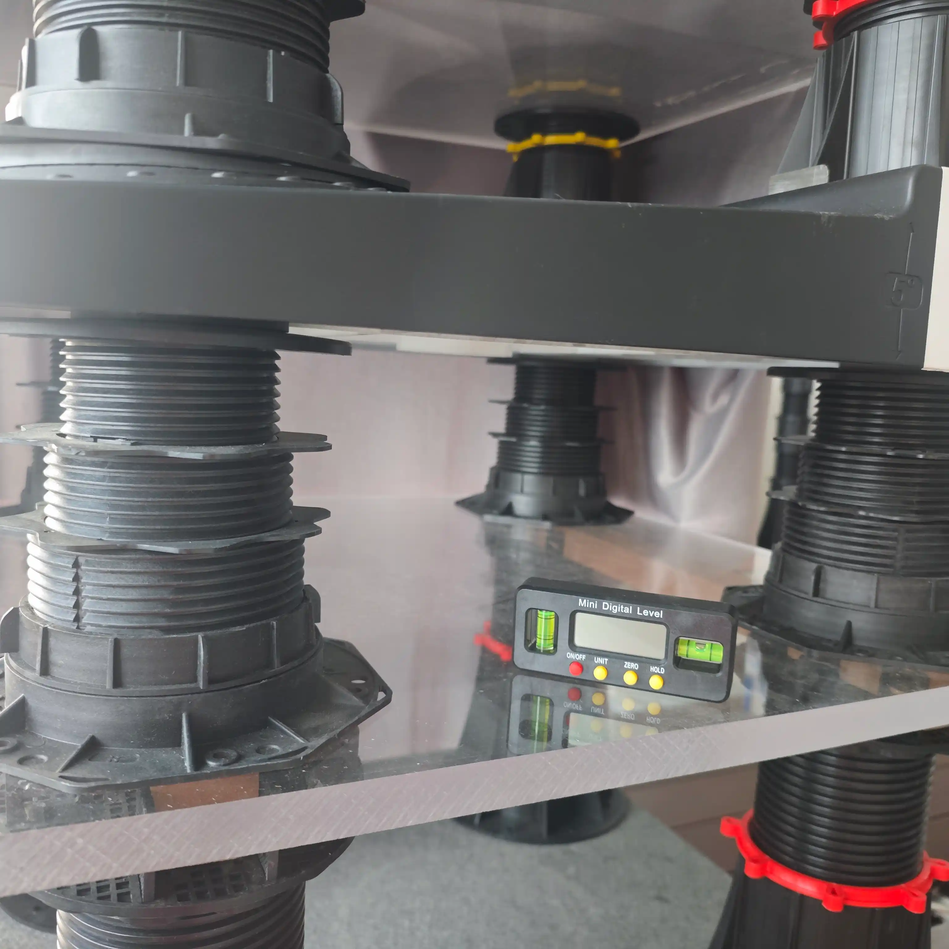 (HE-1) Low Price Good Quality Wpc Decking Tile Pedestal Plastic Decking ...