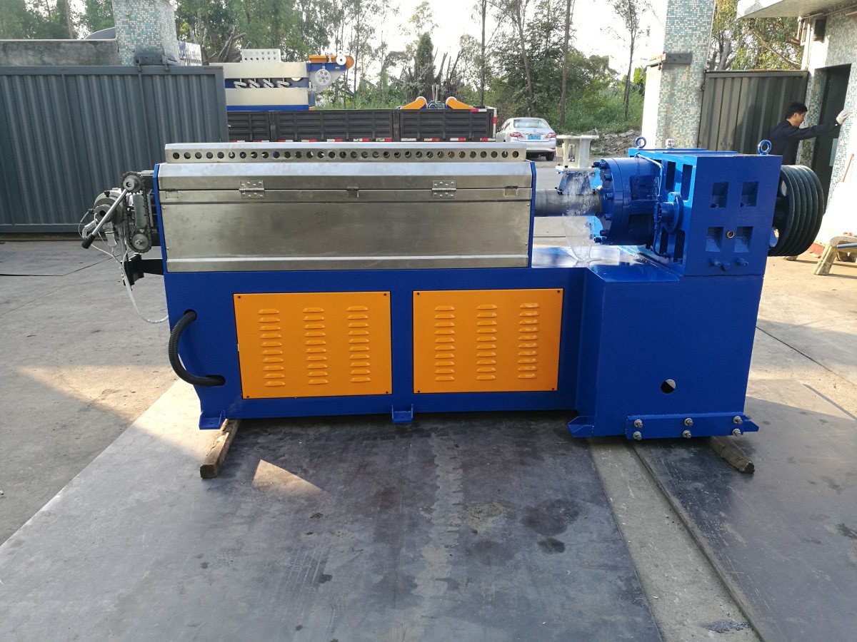 Outer Sheath Extrusion Machine | Cable Jacket Solutions China