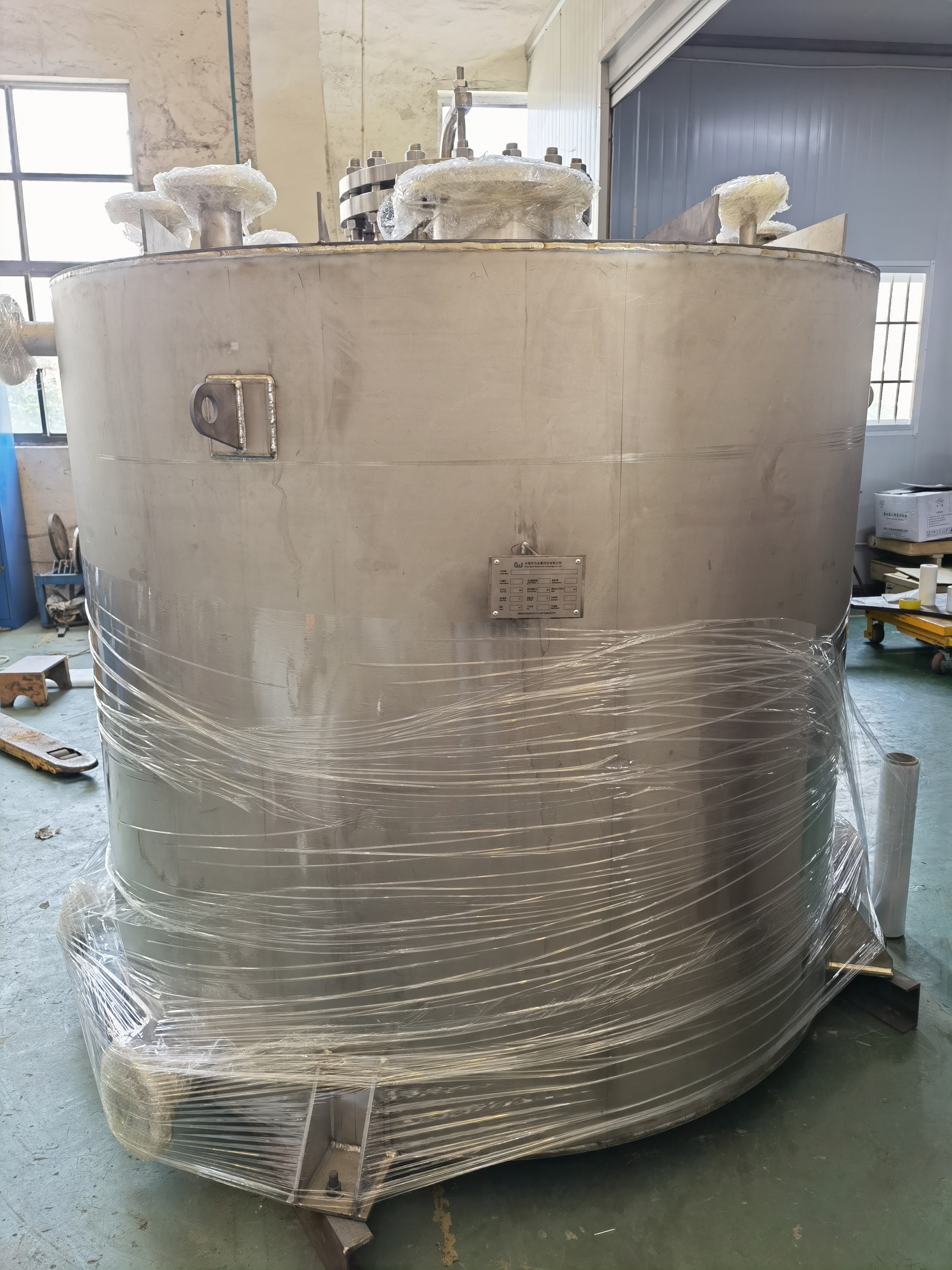 Titanium Pressure Vessel 1-Wuxi Qiwei Nonferrous Technology Co., Ltd.