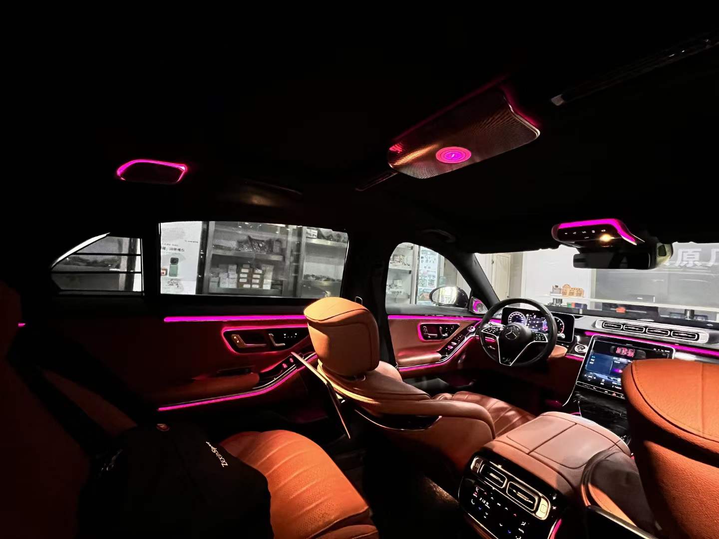 S-class W221 Upgrades the S-class W223 ceiling_张
