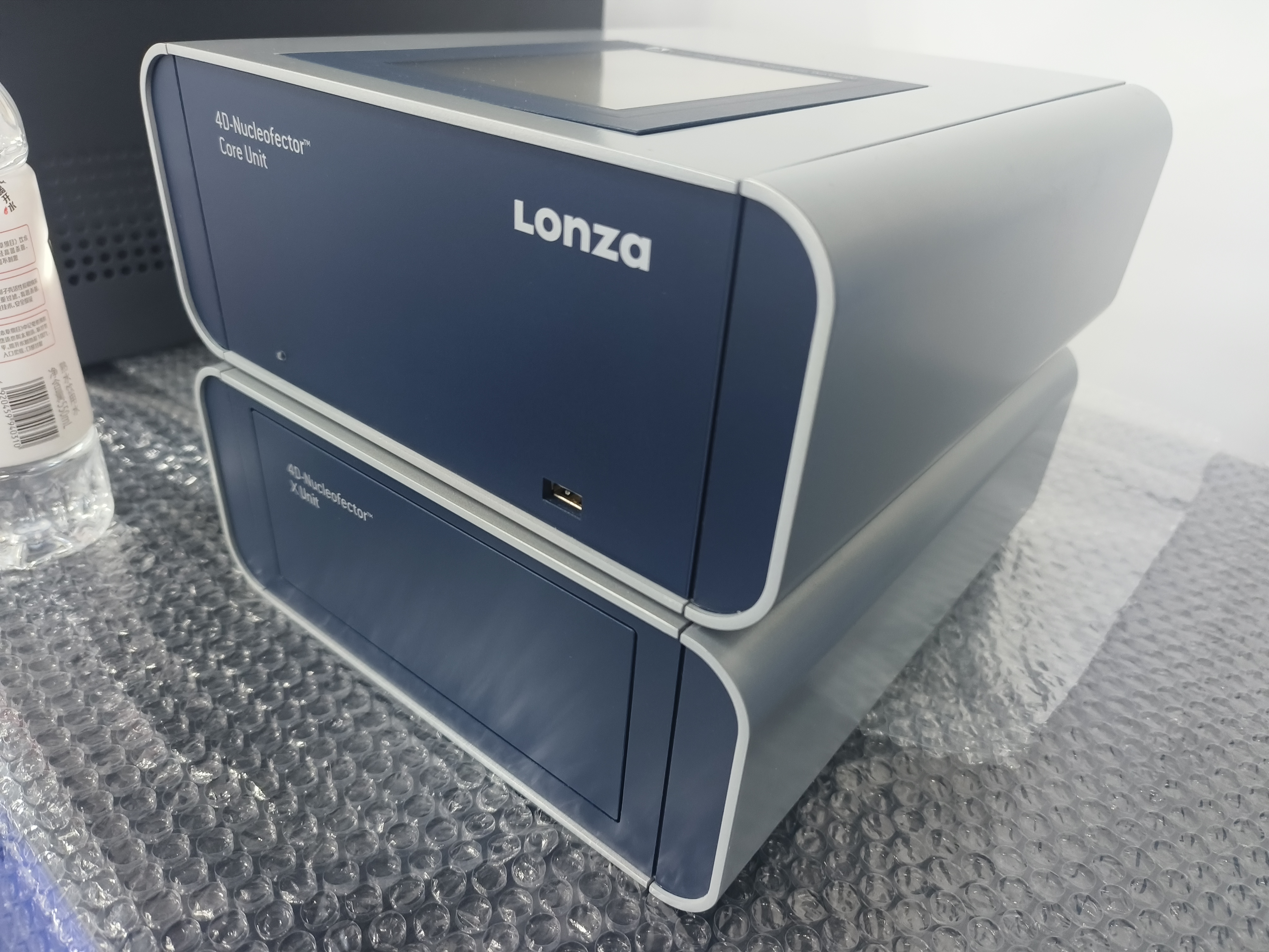 LONZA 4D-Nucleofector 细胞核转染仪