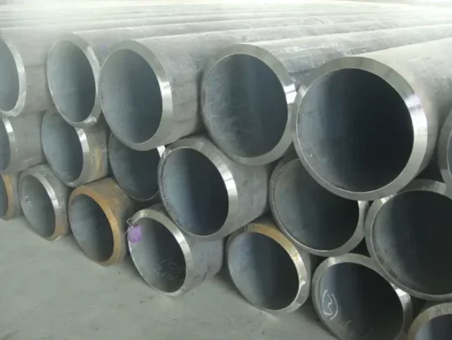 ASTM A335 vs A106 – Alloy vs Carbon Steel Pipe for High-Temperature Service
