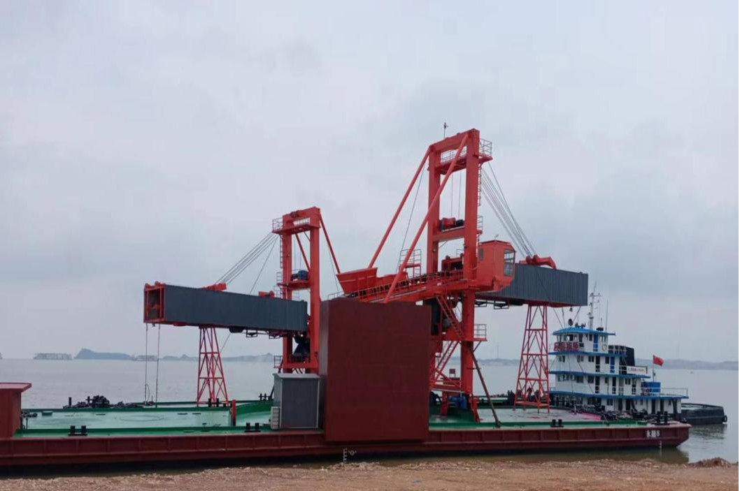 Jiangxi Yongrong floating arc crawler ship loader | Dezhong Equipment