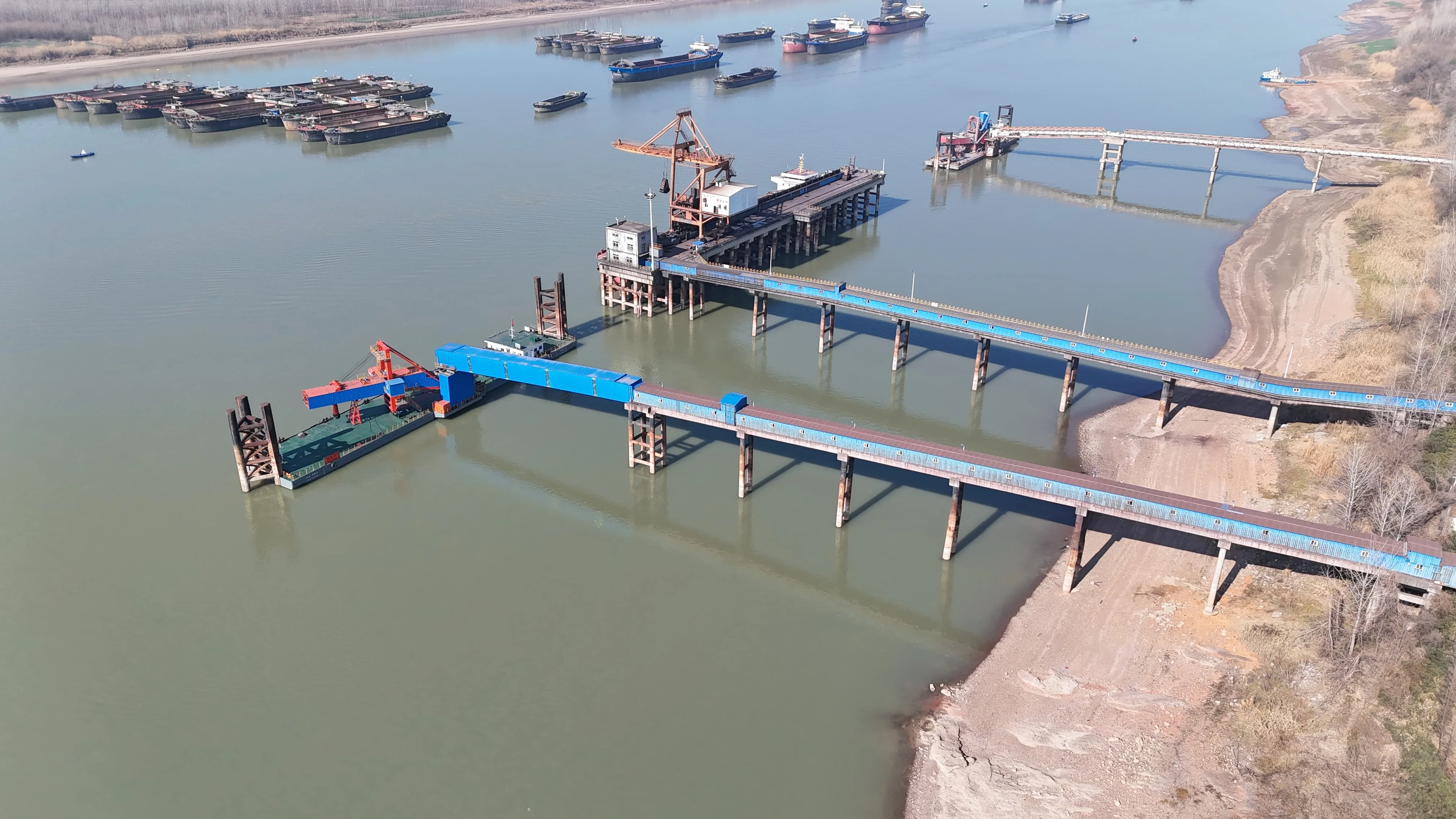 Circular Arc Track Type Ship Loader Supplier - Dezhong Equipment