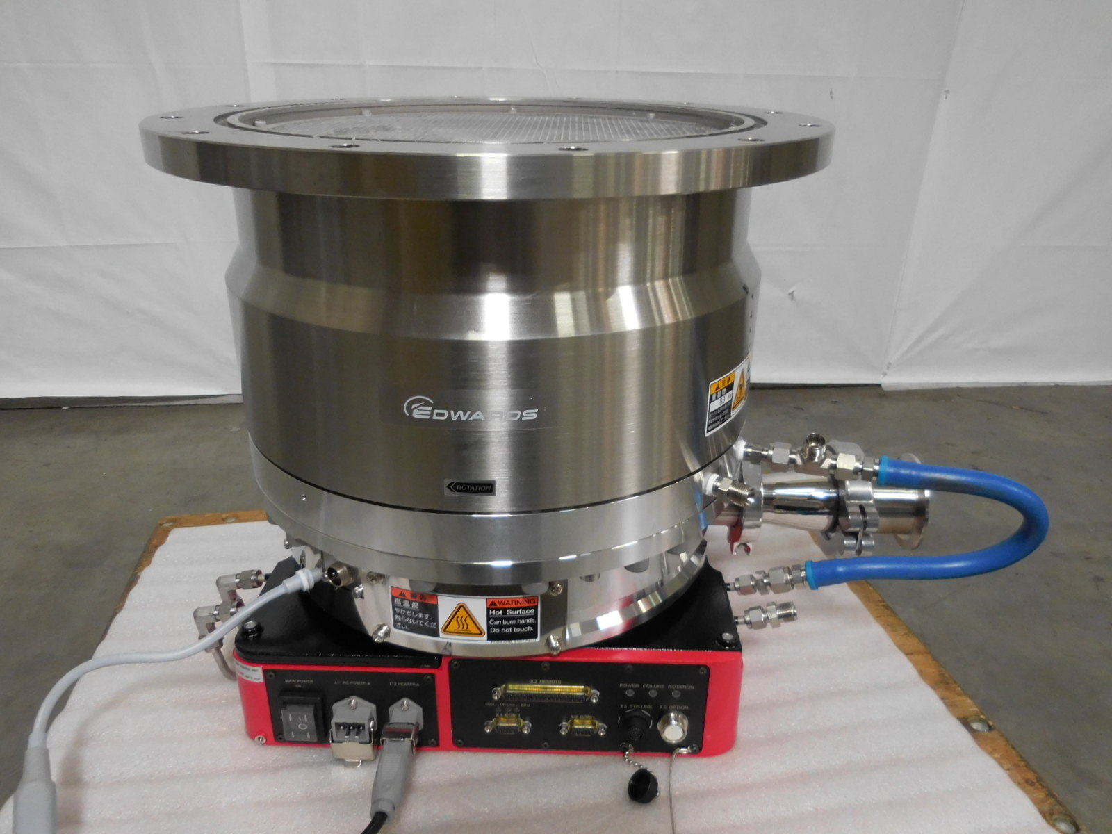 Edwards STP-iXA3306CV Low-Vibration Turbo Pump - Hover Technology