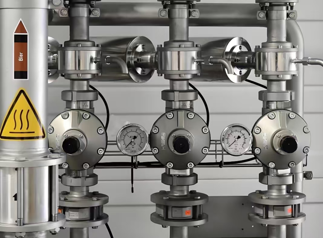 PVDF化工管道安装:严谨与专业铸就可靠运行-上海笙电电力科技有限公司