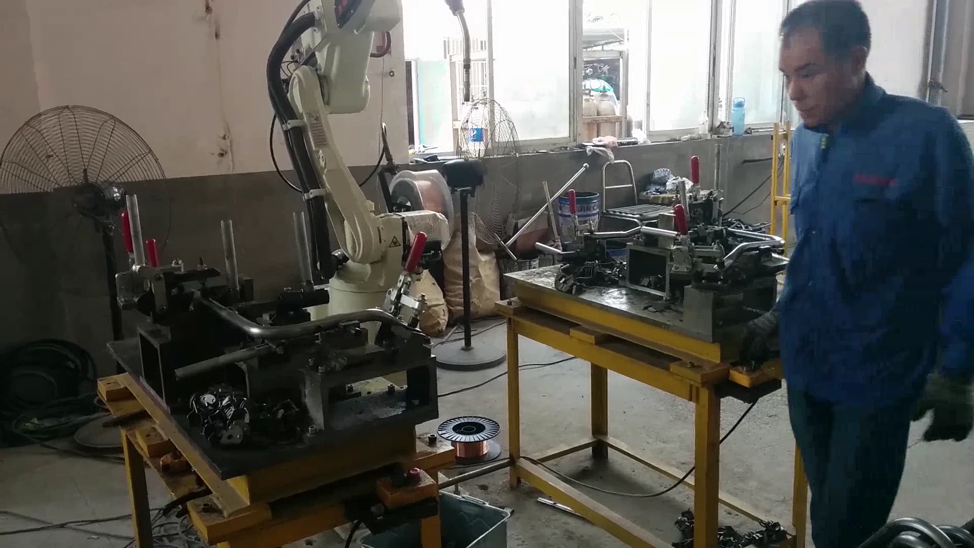 Custom Robotic Welding Cells for E Bike Industry