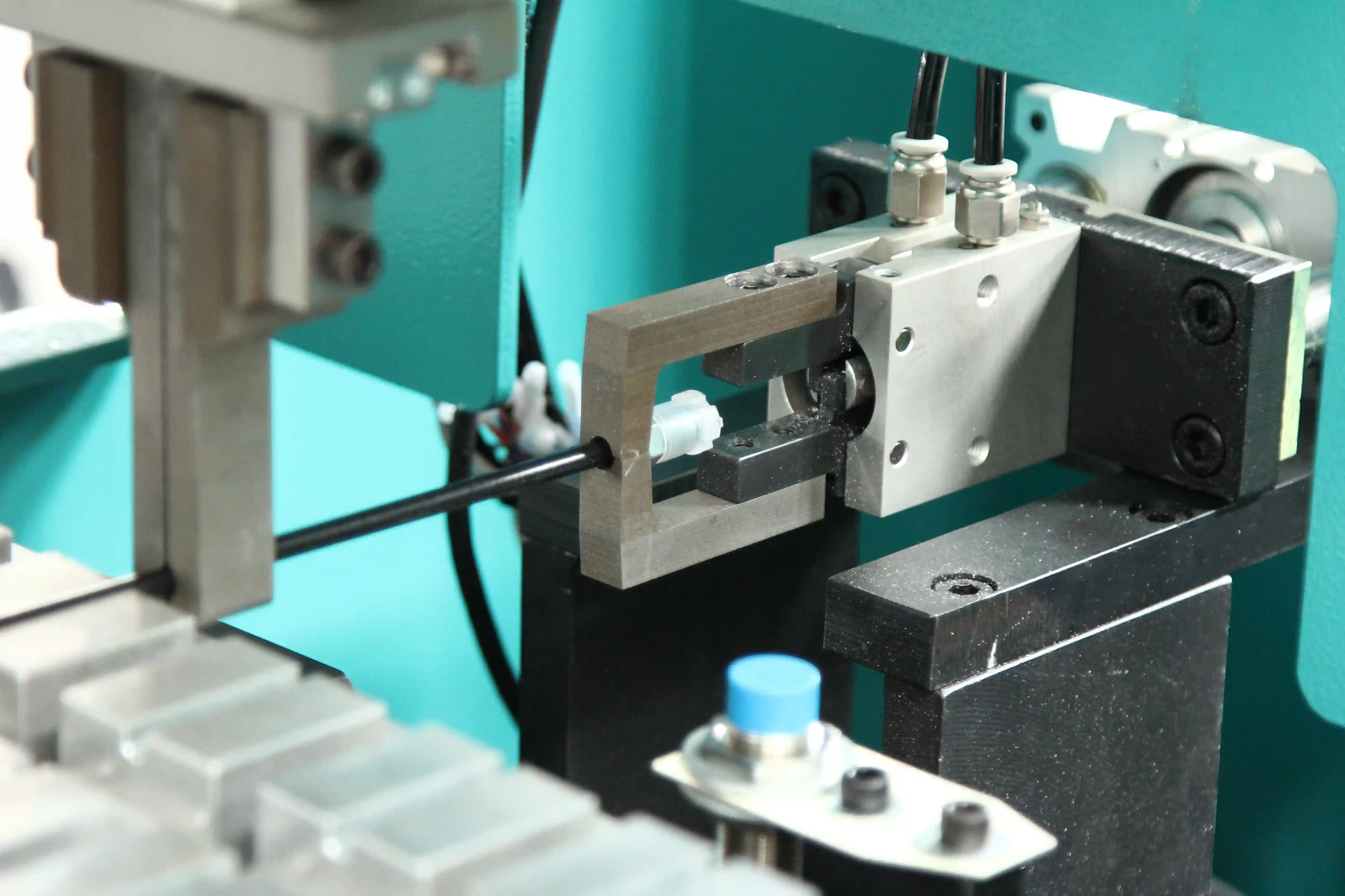 Characteristics of the bending process of cnc electric tube bender