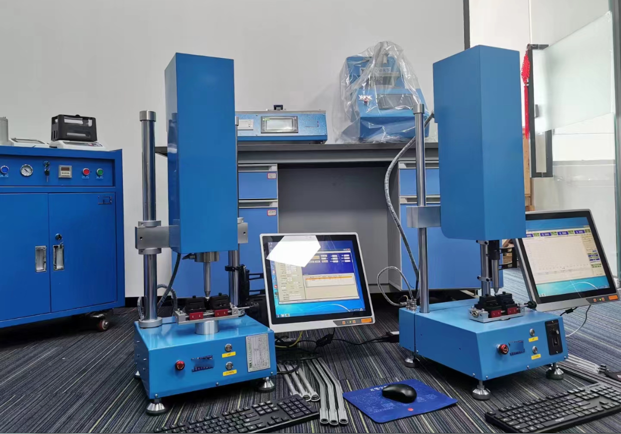 工控一体机:物性检测领域的智能中枢引擎_广州市宝拓电子科技有限公司