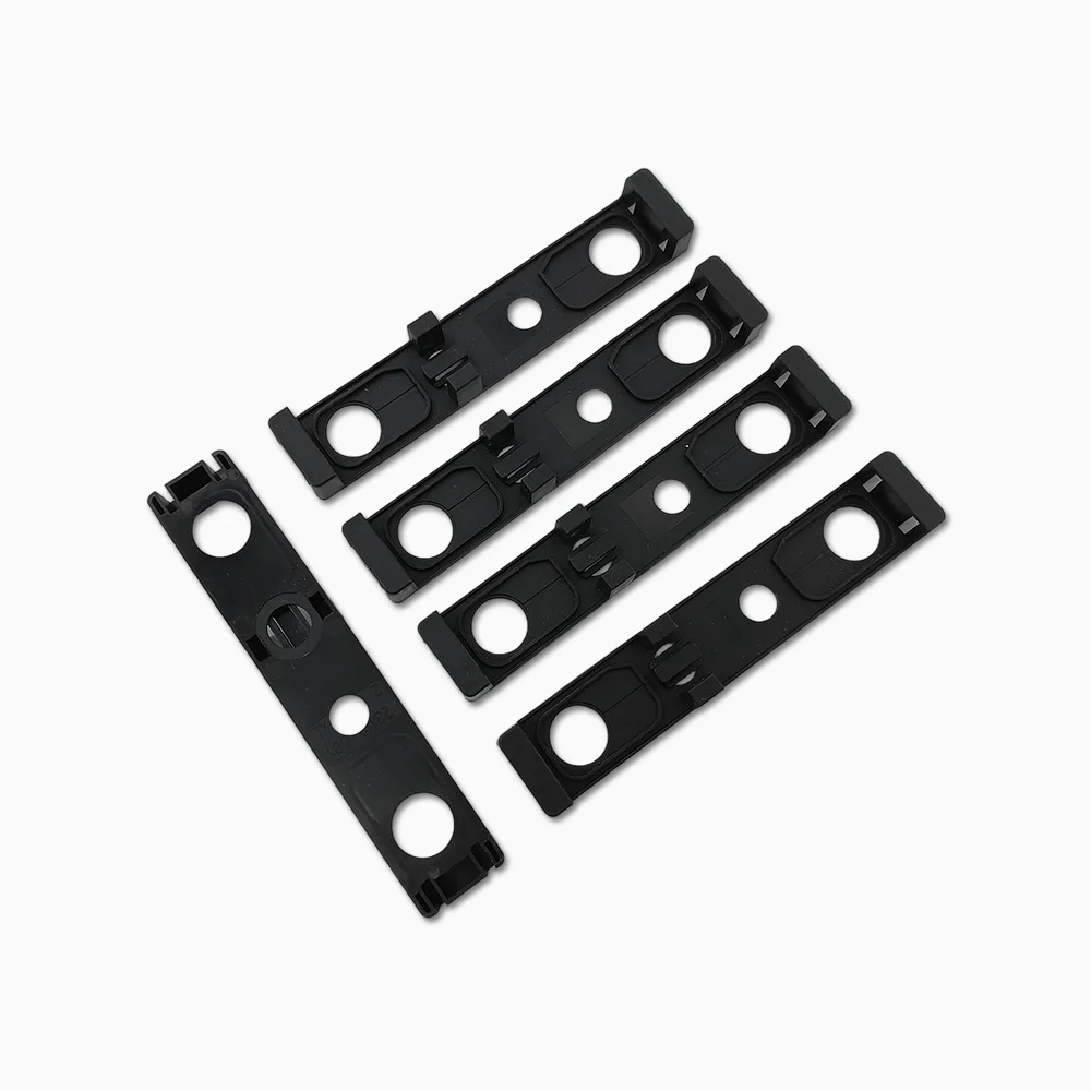 Bottom Insulator for Battery Lid Assembly